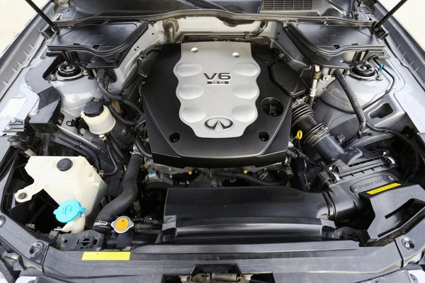 Nissan’s VQ Engine: Power, Smoothness, and Innovation